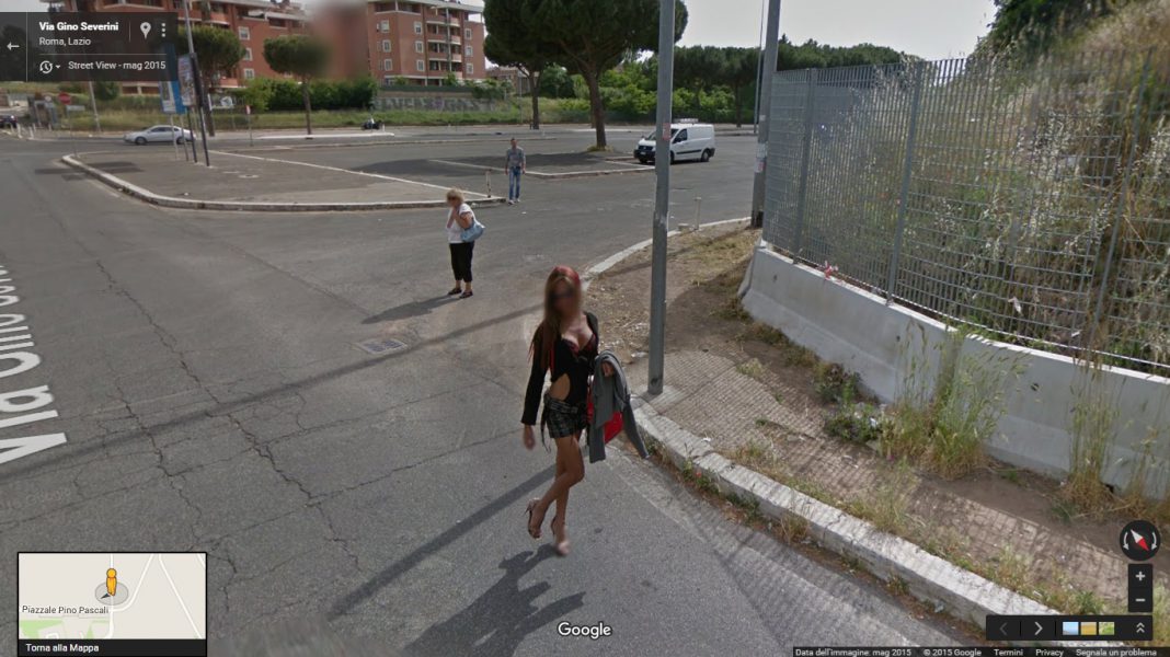 Le prostitute di Roma in posa per Google Street View (foto)