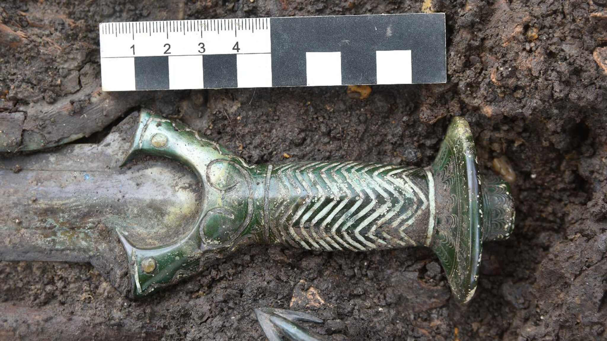 L'Excalibur germanica scoperta perfettamente conservata dopo 3000 anni